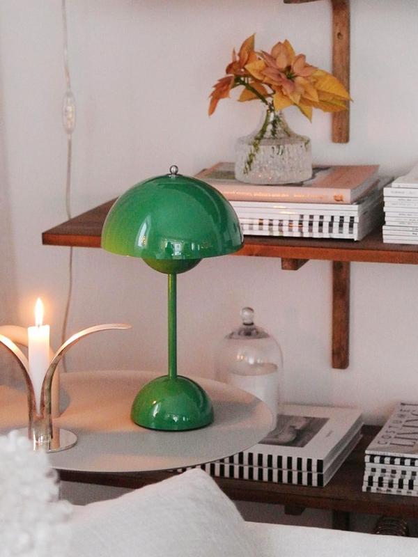 Flower Bud Portable Table Lamp