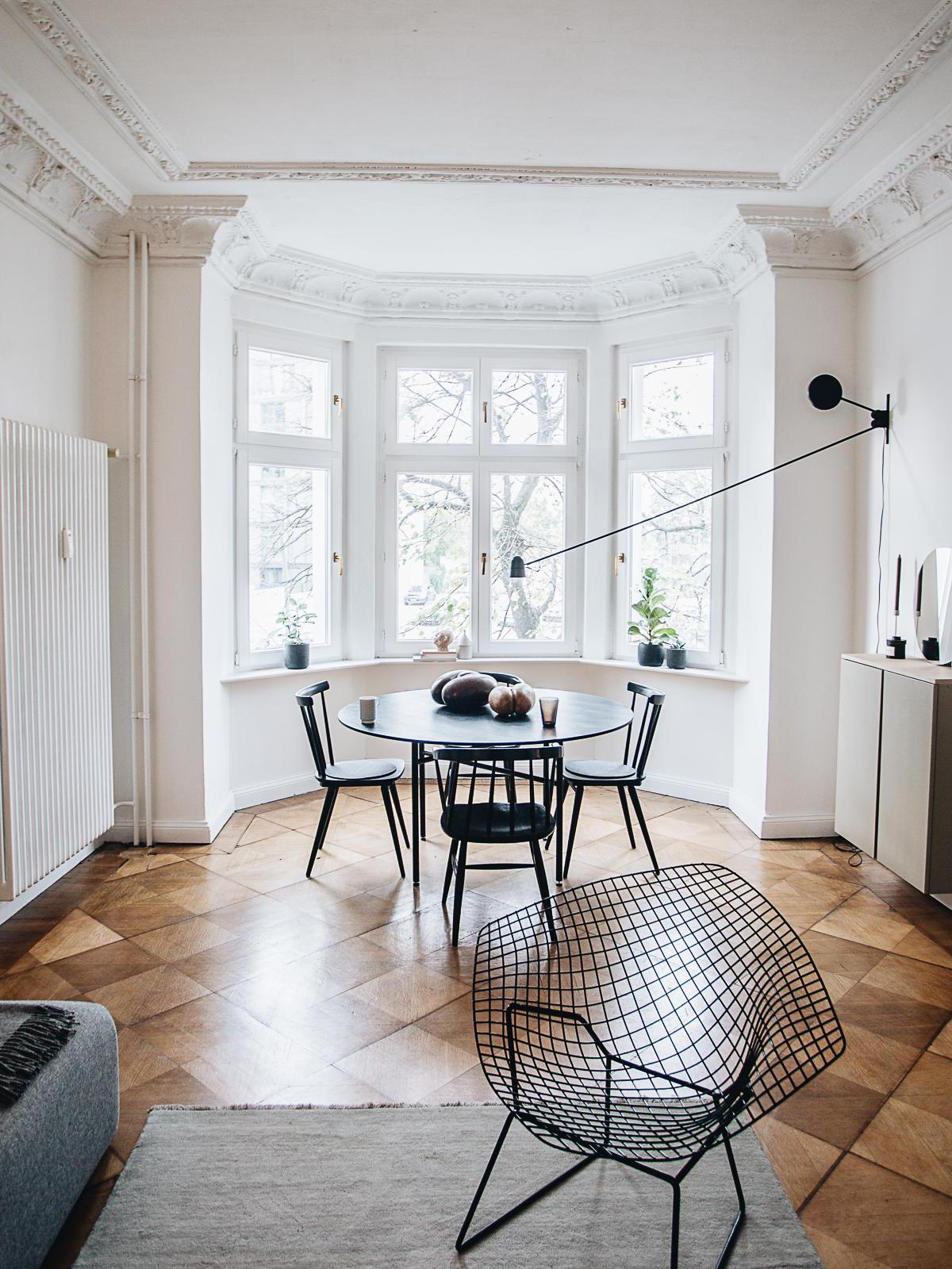 Counterbalance Wall Light