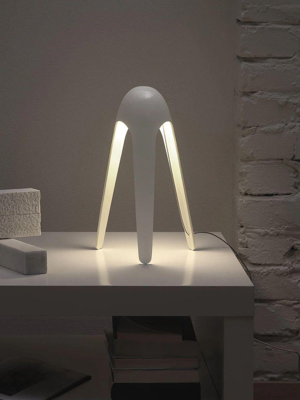 Cyborg Table Light