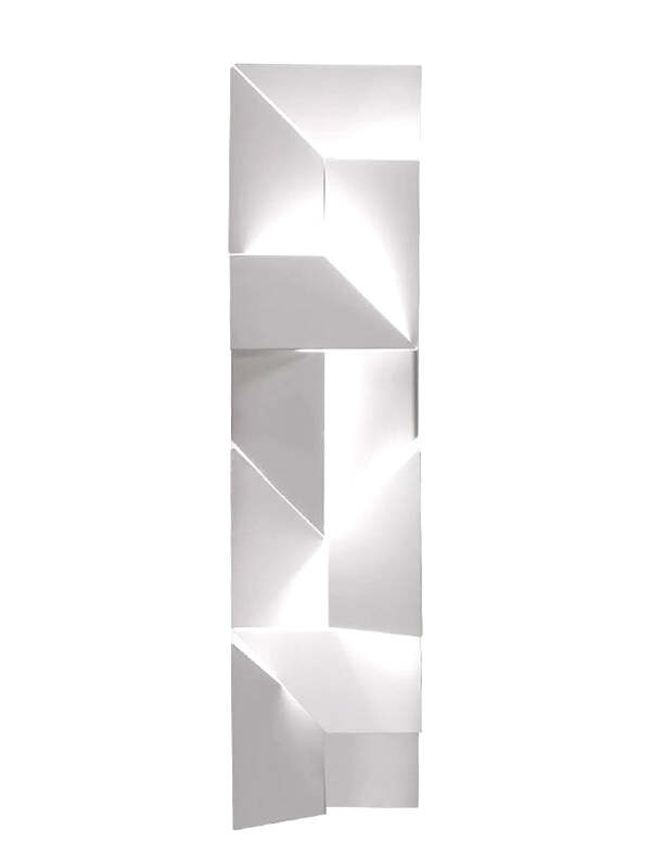 Shadows Wall Lamp